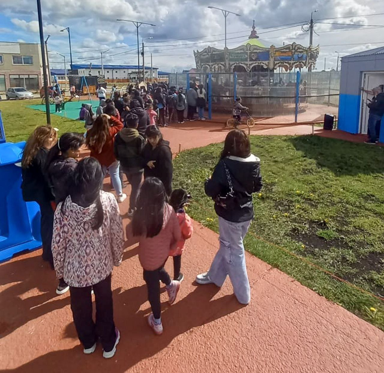 Recreo en la calesita de Zona Sur